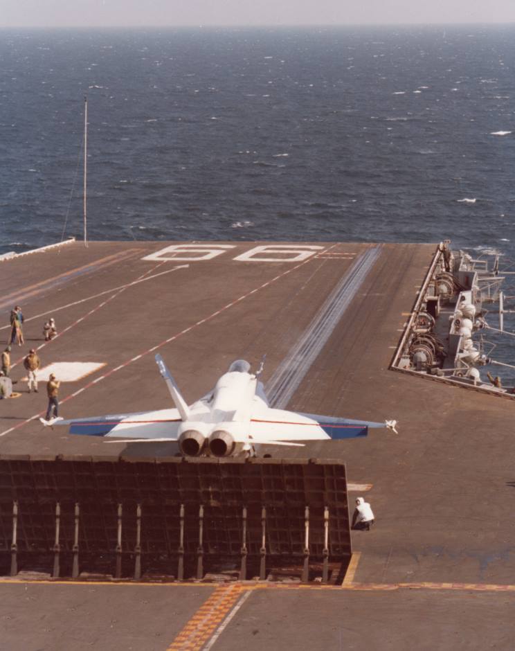 MaritimeQuest - F/A-18-A Hornet Prototype Page 2