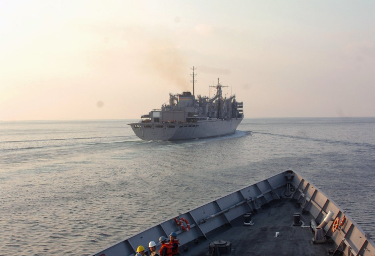 MaritimeQuest - USS / USNS Arctic T-AOE-8 Page 7